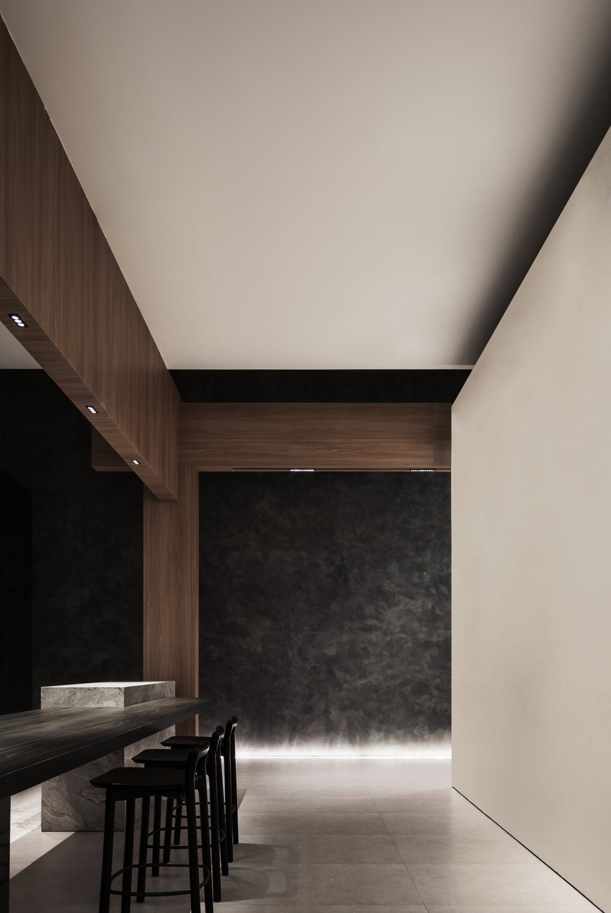 YinjiSpace - MAX Design x Italy ARCO Art Paint Gallery